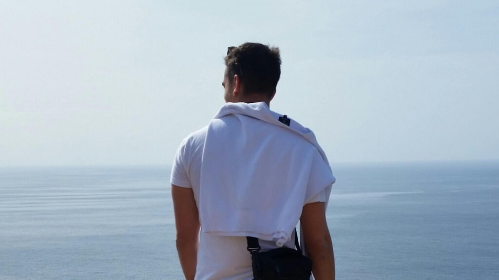 Focus on Pleasing God and Not Men | The Bible Daily Network